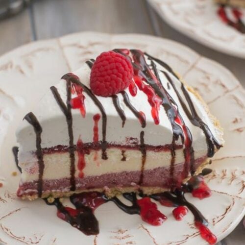 Raspberry Cheesecake Pudding Pie - Flour On My Face
