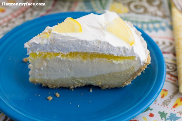 Lemon Cheesecake Pudding Pie - Flour On My Face