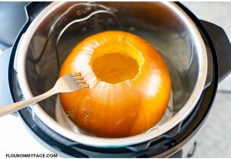 How To Make Instant Pot Pumpkin Puree - Flour On My Face