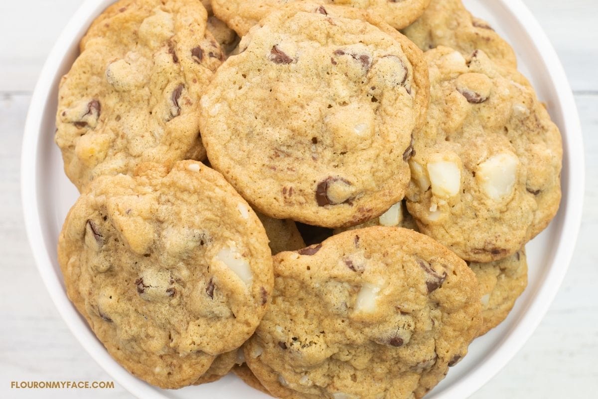 Chocolate Chip Macadamia Nut Cookies - Flour On My Face