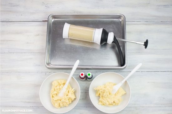 How To Make Christmas Spritz Cookies - Flour On My Face