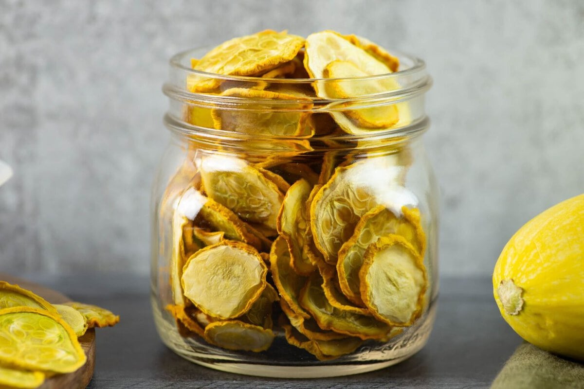 How To Dehydrate Yellow Squash - Flour On My Face