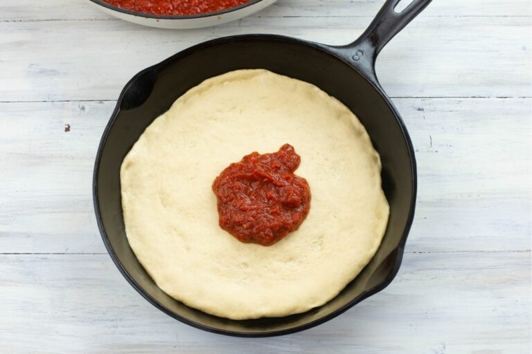 How To Make Single Serve Deep Dish Pizza - Flour On My Face