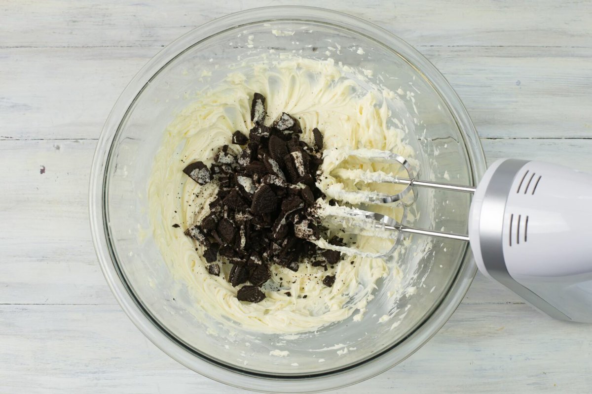 OREO Cheesecake Filling - Flour On My Face