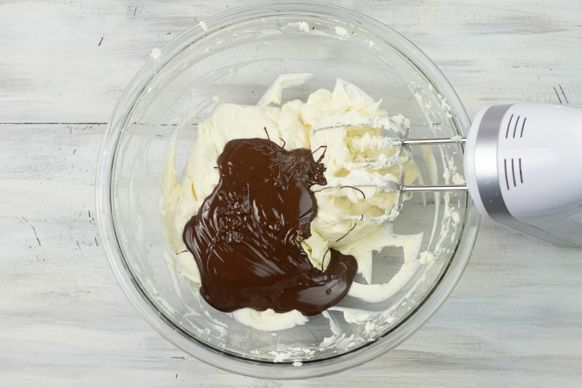 Chocolate Cheesecake Filling - Flour On My Face