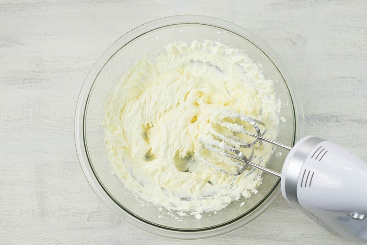 Apple Cheesecake - Flour On My Face