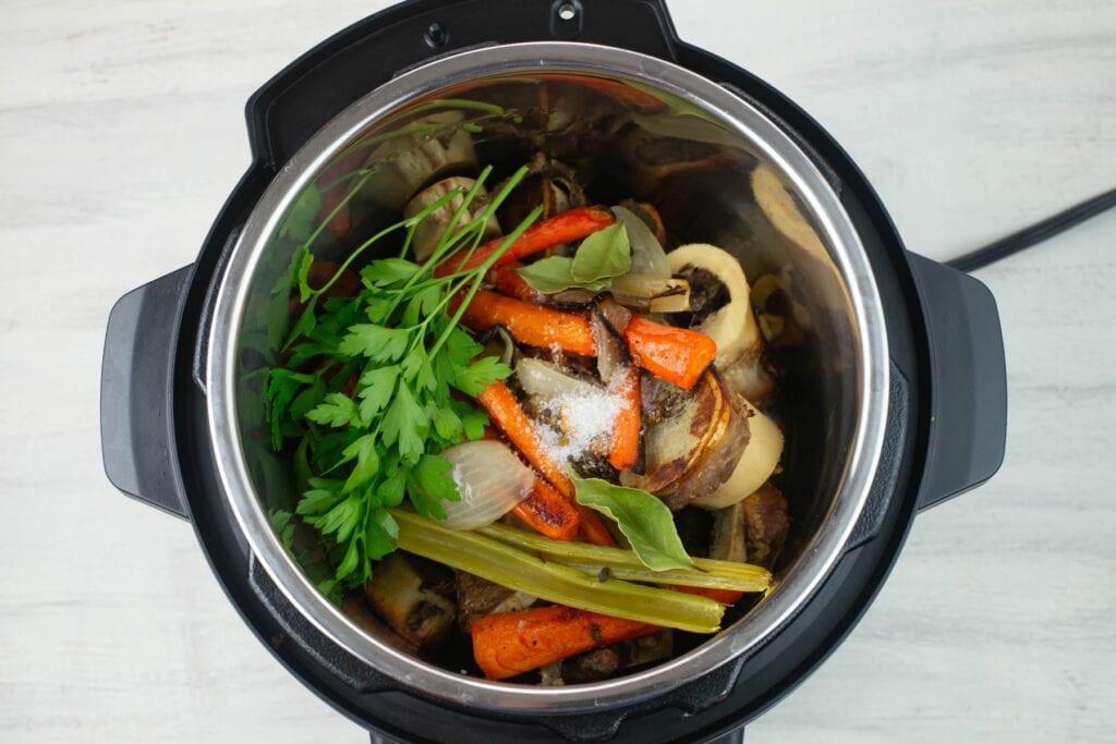 Instant Pot Beef Bone Broth - Flour On My Face