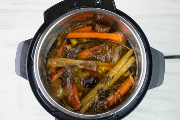 Instant Pot Beef Bone Broth - Flour On My Face