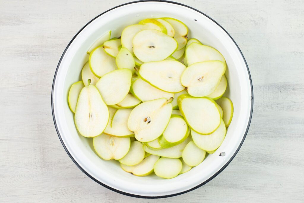 How To Dehydrate Pears - Flour On My Face