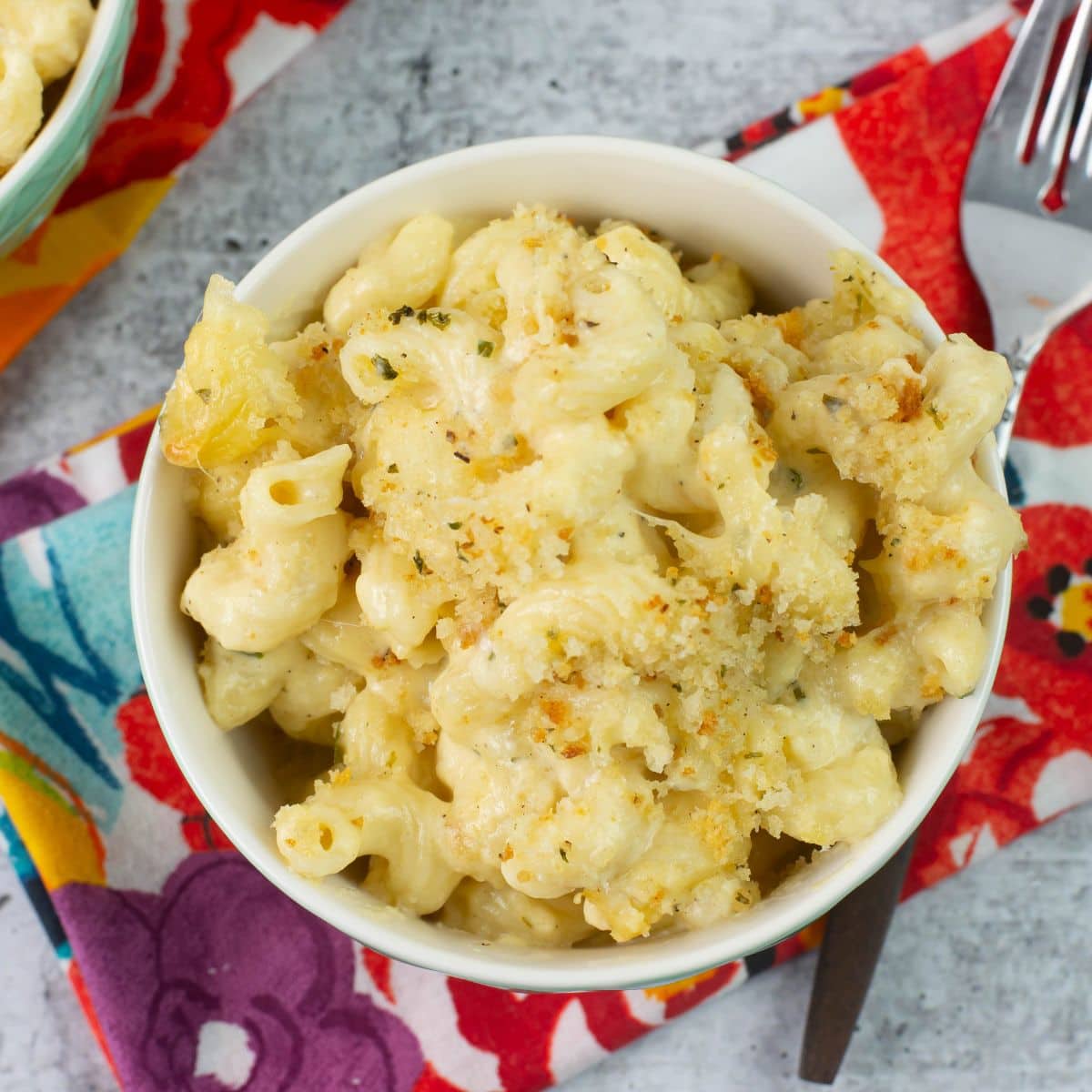 Million Dollar Mac and Cheese - Flour On My Face